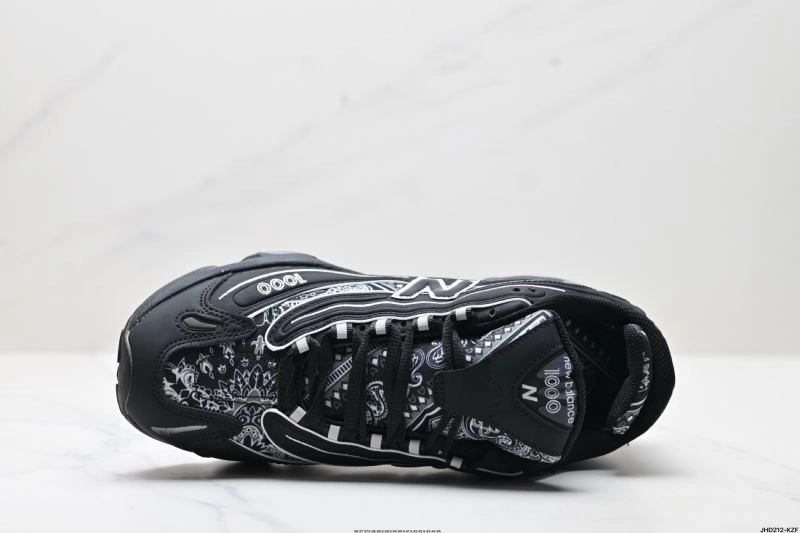 Top mirror New Balance Shoes