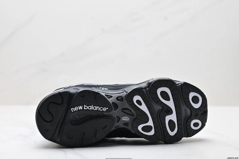 Top mirror New Balance Shoes