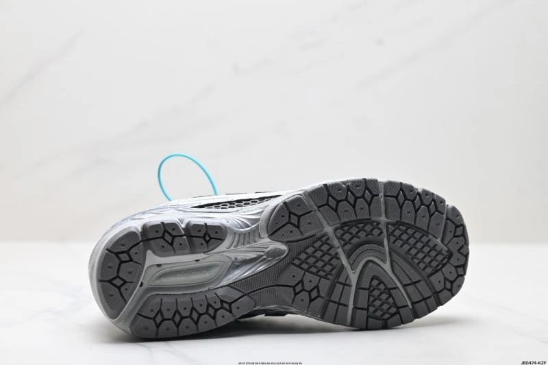 Brand-original New Balance Shoes