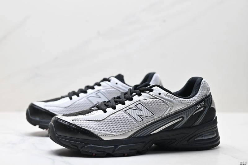Top mirror New Balance Shoes