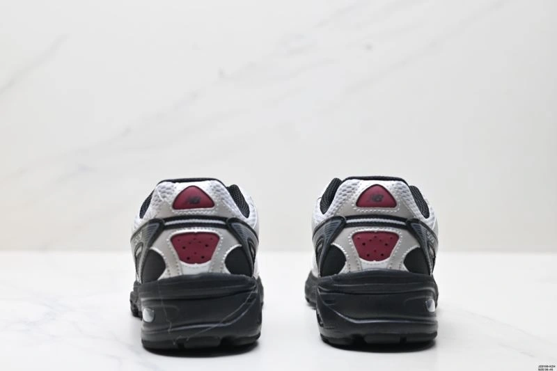 Top mirror New Balance Shoes