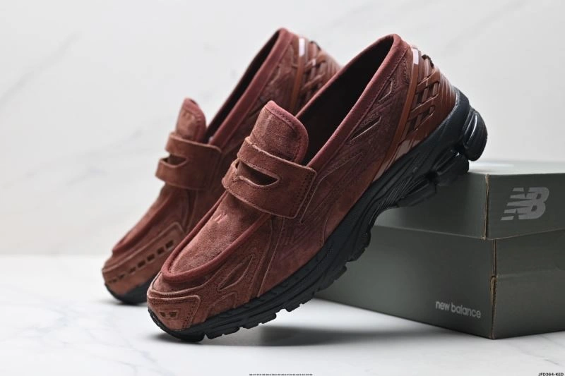 Top mirror New Balance Shoes