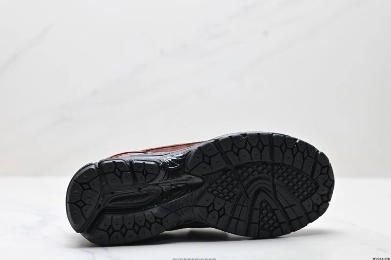 Top mirror New Balance Shoes