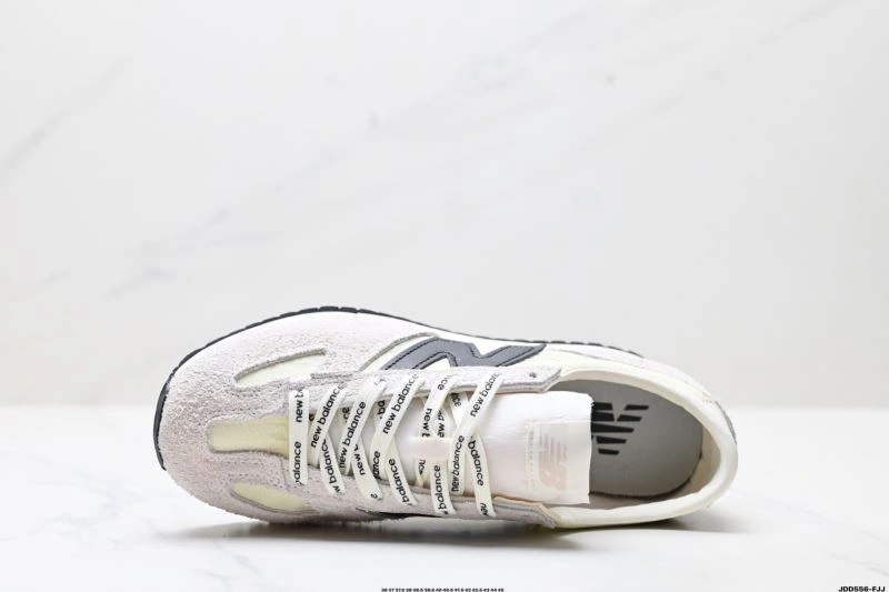 Exact replica New Balance Shoes