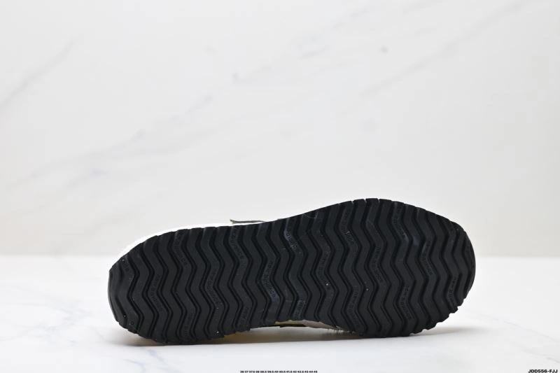 Exact replica New Balance Shoes