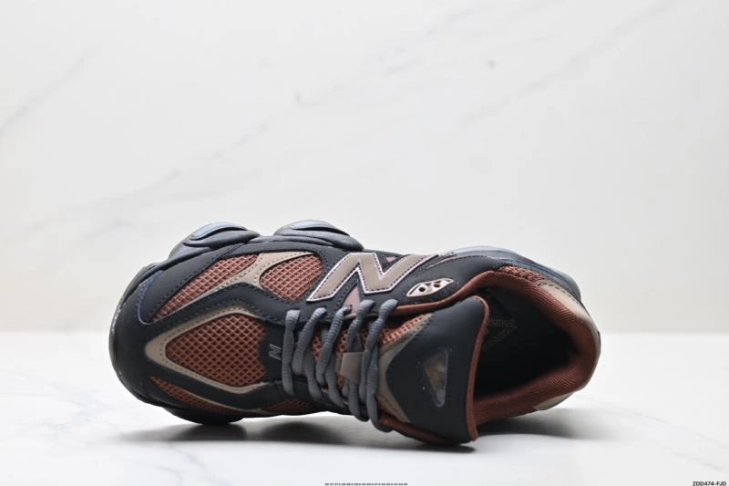 Indistinguishable New Balance Shoes