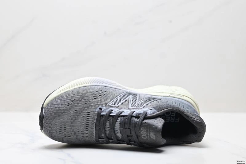 Factory-made New Balance Shoes