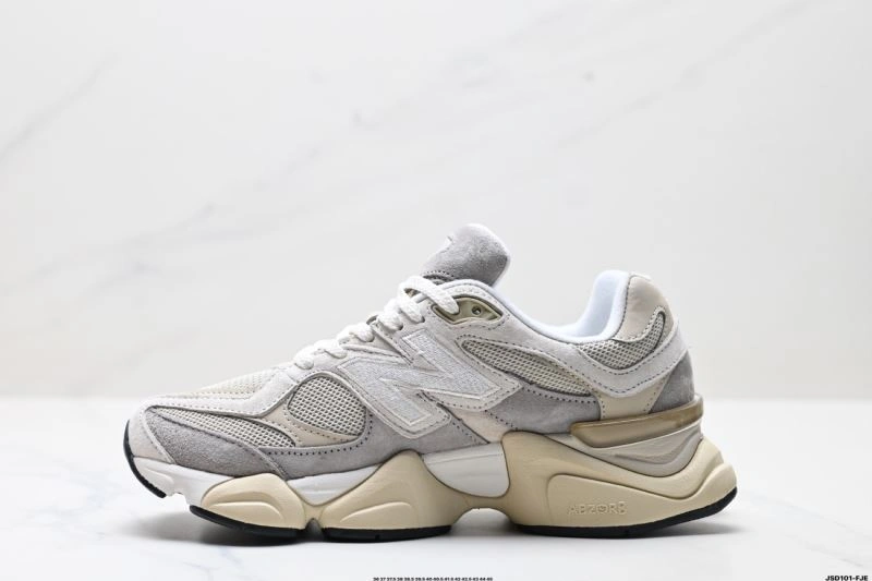 Top mirror New Balance Shoes