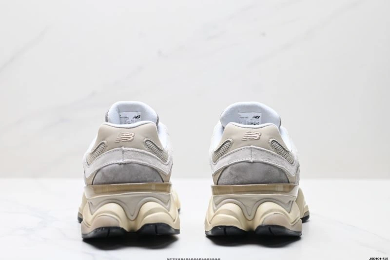 Top mirror New Balance Shoes