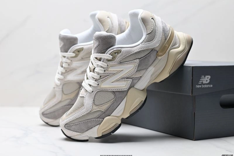 Top mirror New Balance Shoes