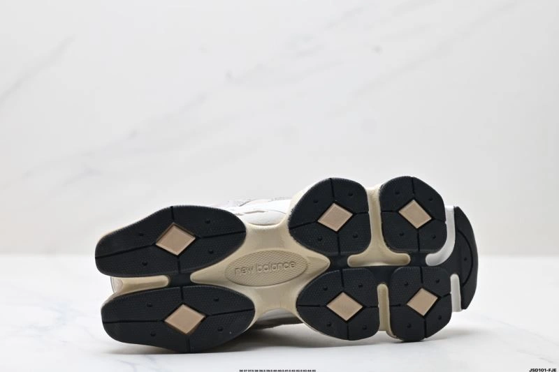 Top mirror New Balance Shoes