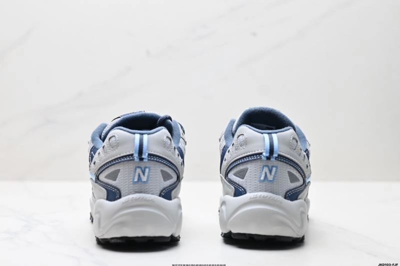Top mirror New Balance Shoes