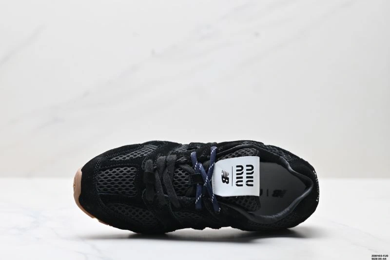 Top match New Balance Shoes
