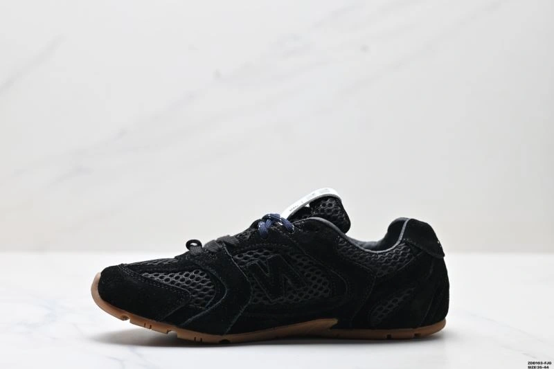 Top match New Balance Shoes