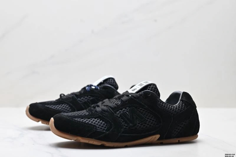 Top match New Balance Shoes