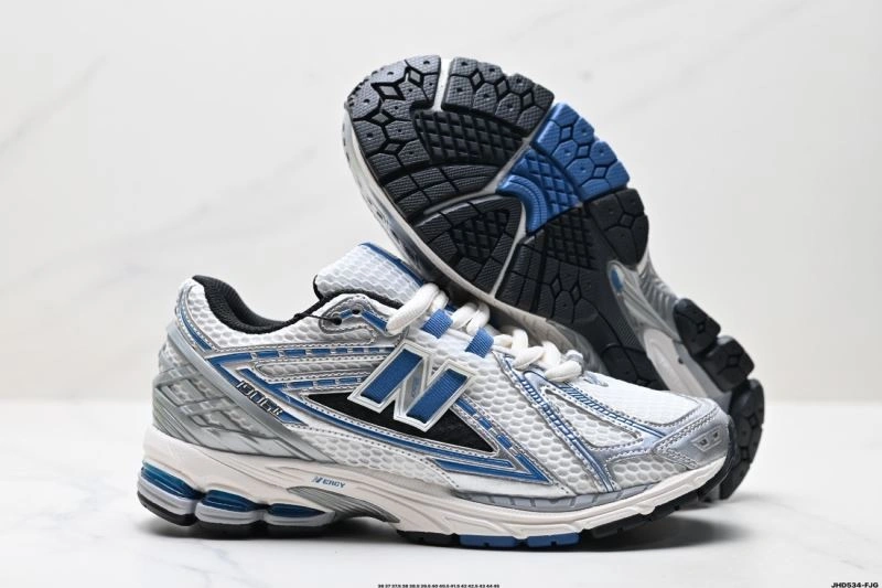 Accurate model New Balance Shoes