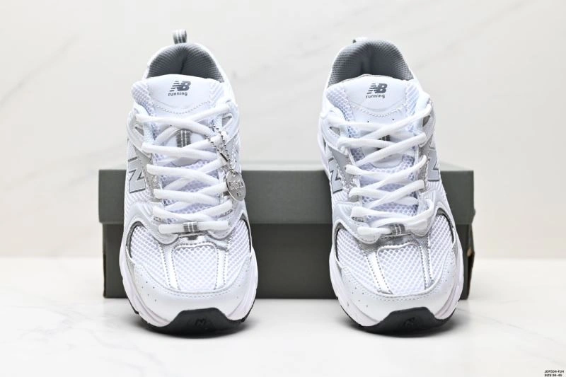 Low-cost New Balance Shoes