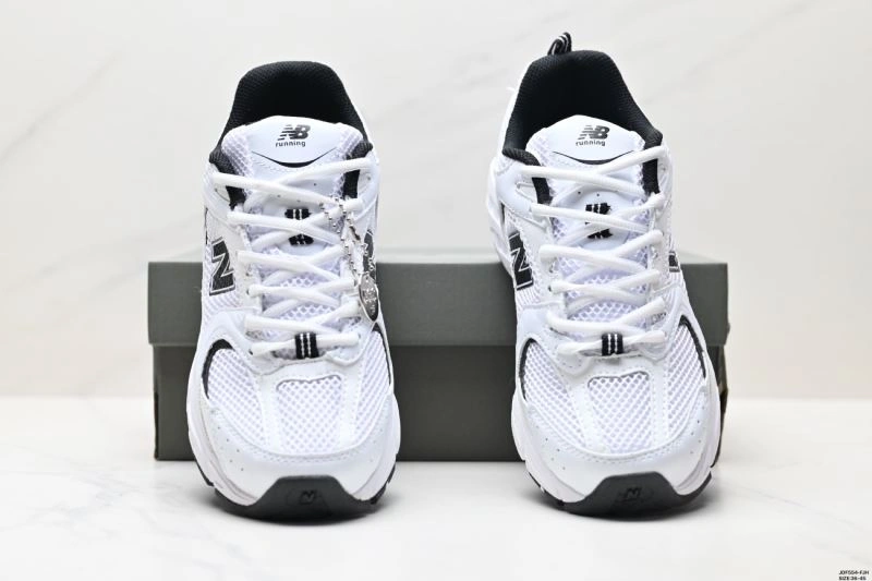 Top match New Balance Shoes