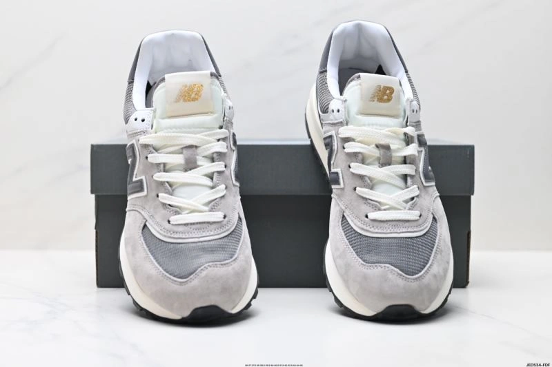 Brand-authenticated New Balance Shoes