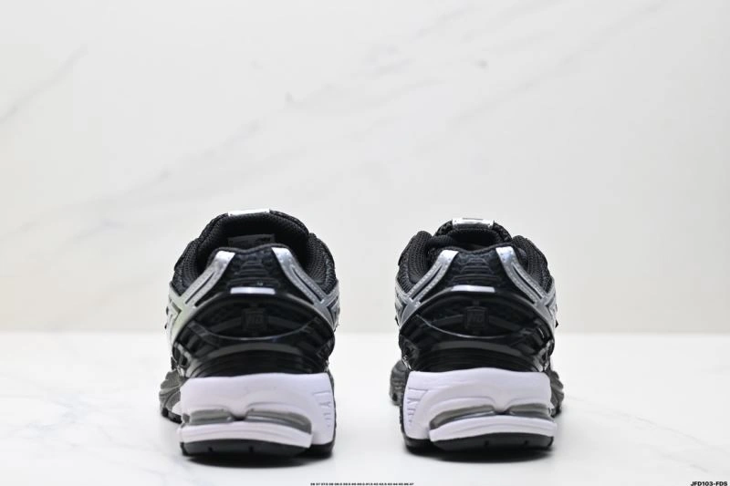 Discounted New Balance Shoes