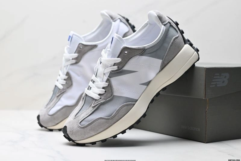 High fidelity New Balance Shoes