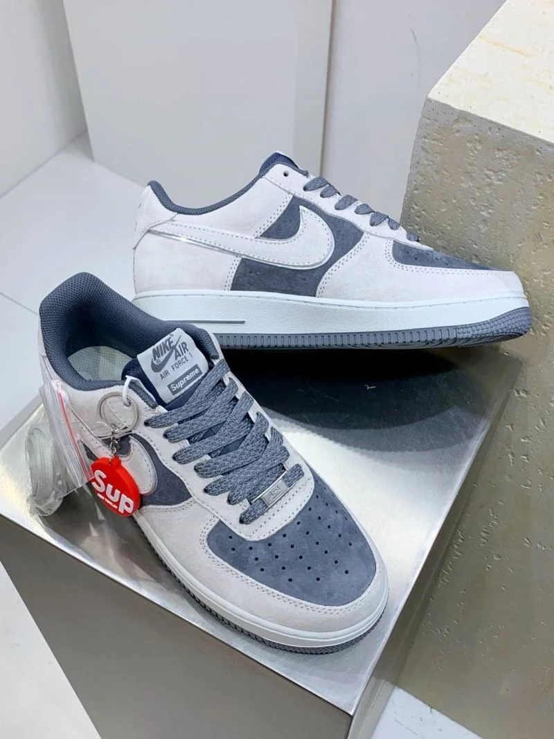 Brand-authenticated Nike Air Force 1 Shoes