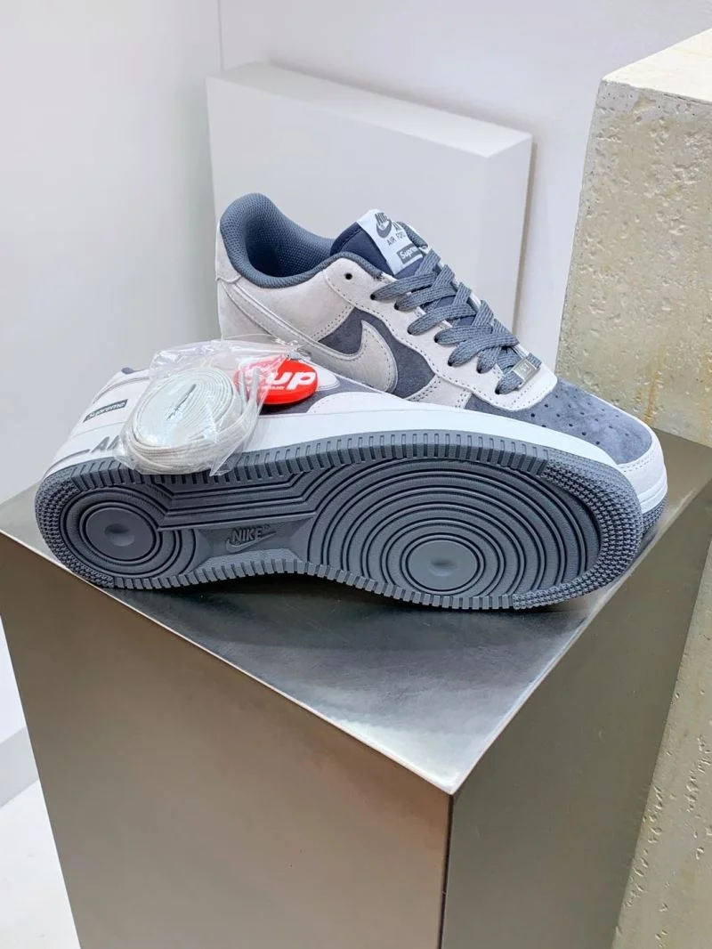 Brand-authenticated Nike Air Force 1 Shoes