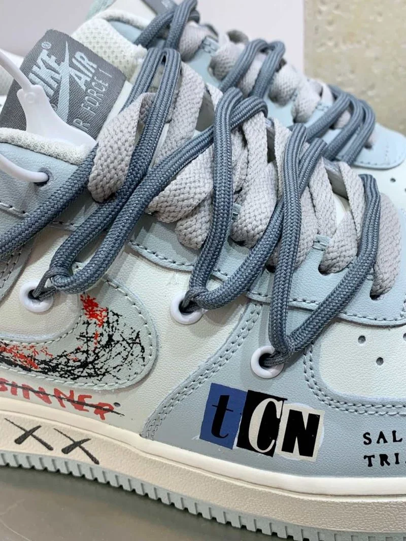 Brand-authenticated Nike Air Force 1 Shoes