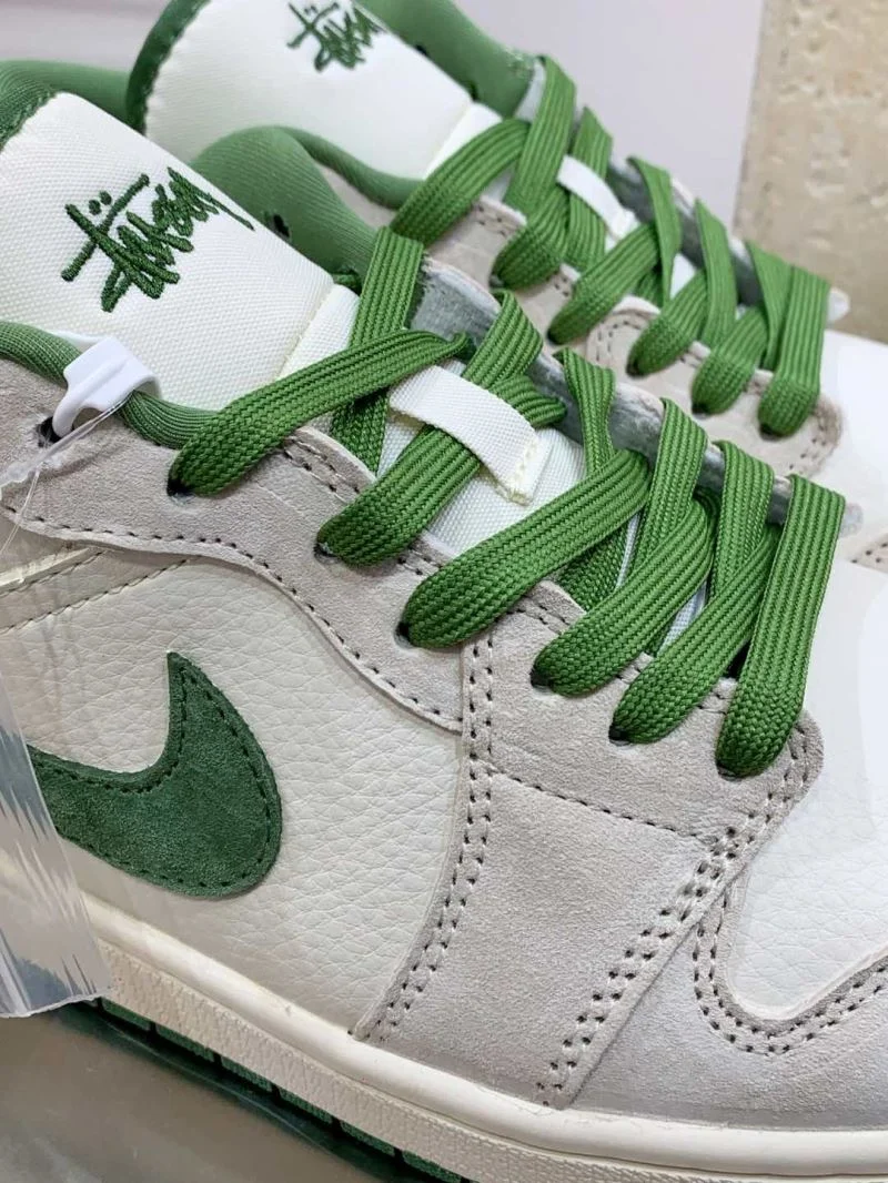 Exact replica Nike Air Jordan Shoes
