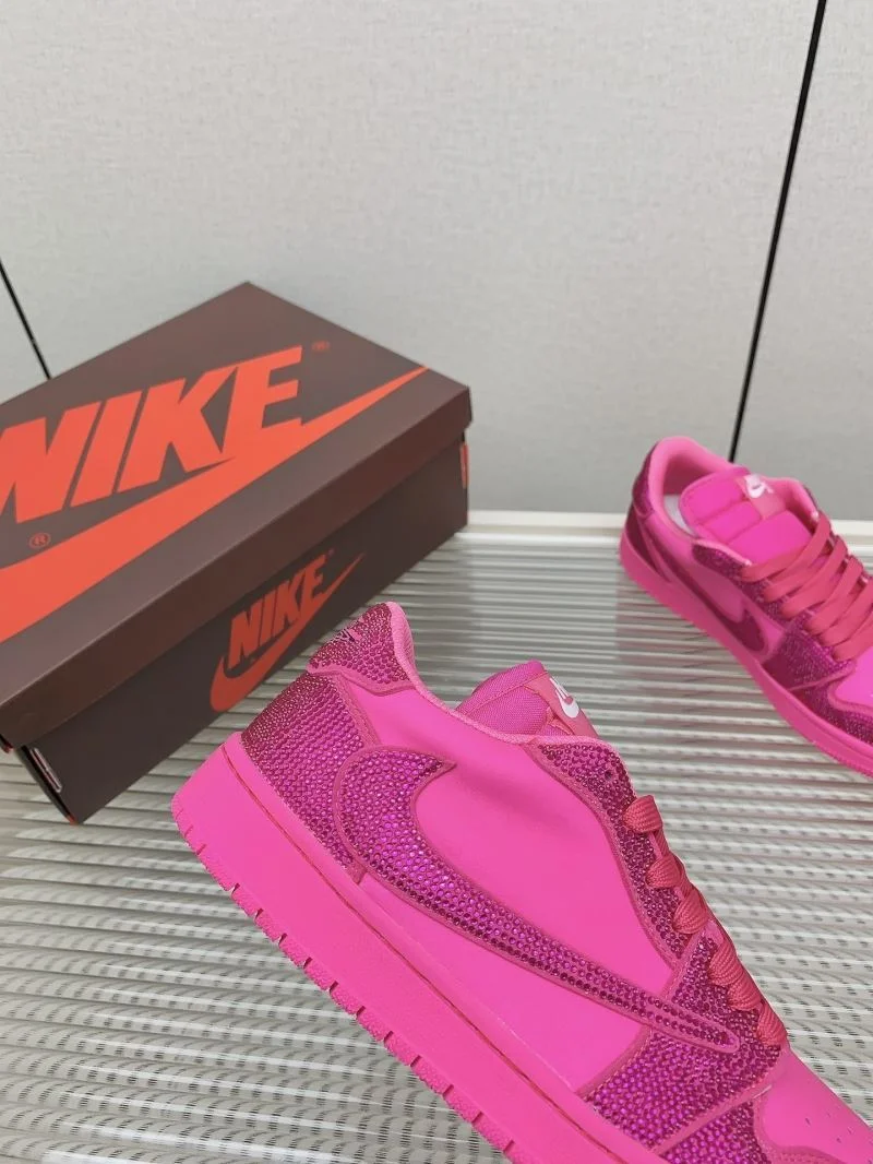 Exact replica Nike Air Jordan Shoes