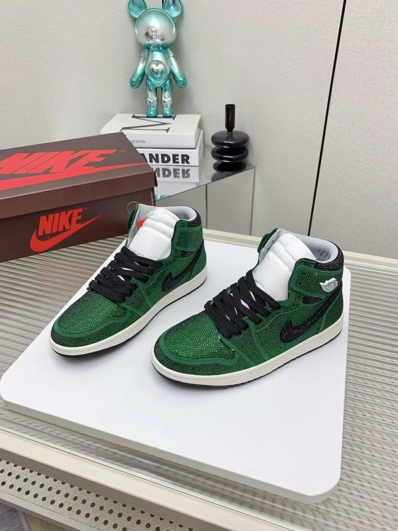 Exact replica Nike Air Jordan Shoes