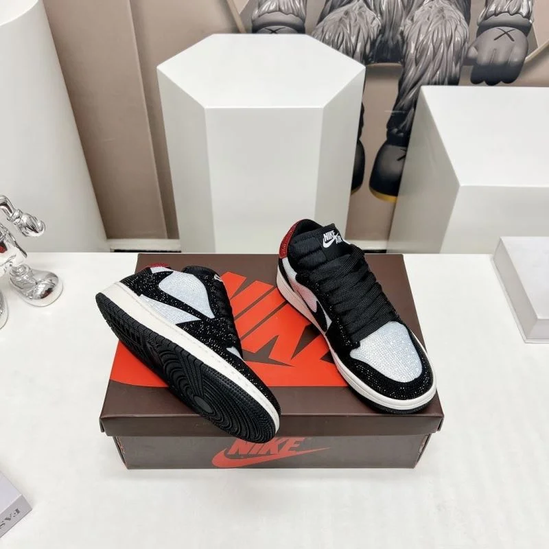 Brand-authenticated Nike Air Jordan Shoes