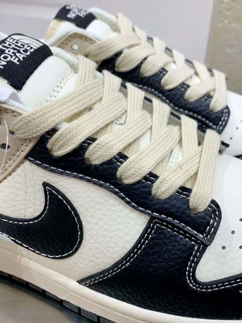 Inexpensive Nike Dunk Shoes