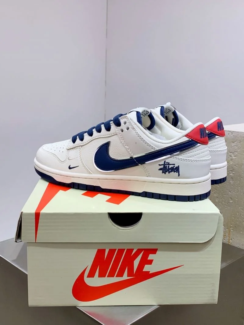 Perfect replica Nike Dunk Shoes