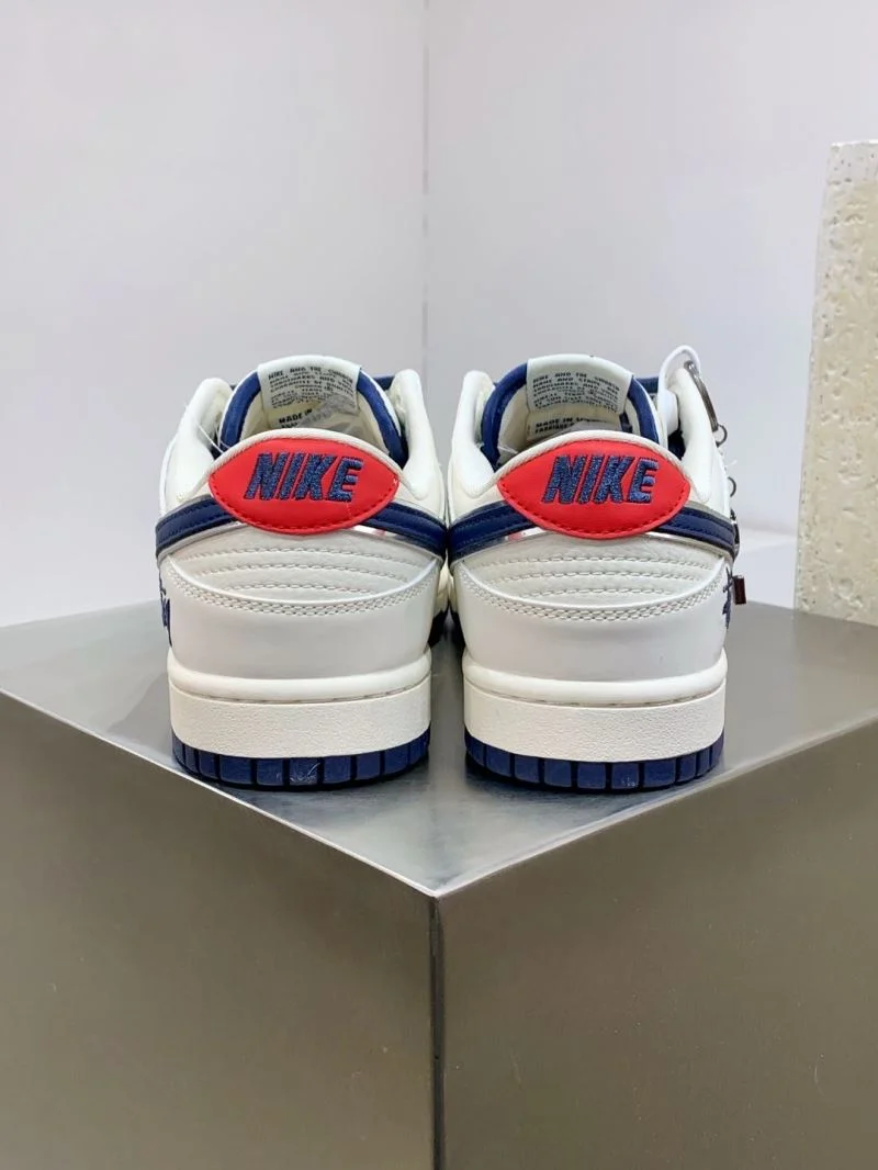 Perfect replica Nike Dunk Shoes