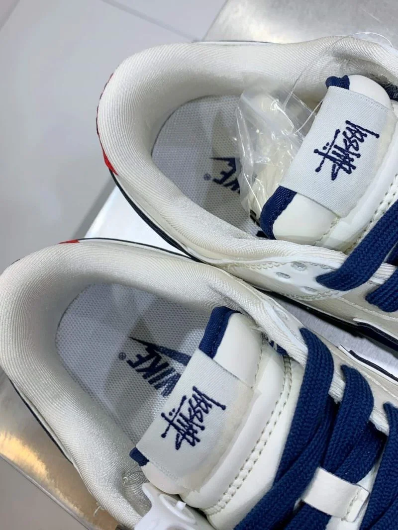 Perfect replica Nike Dunk Shoes