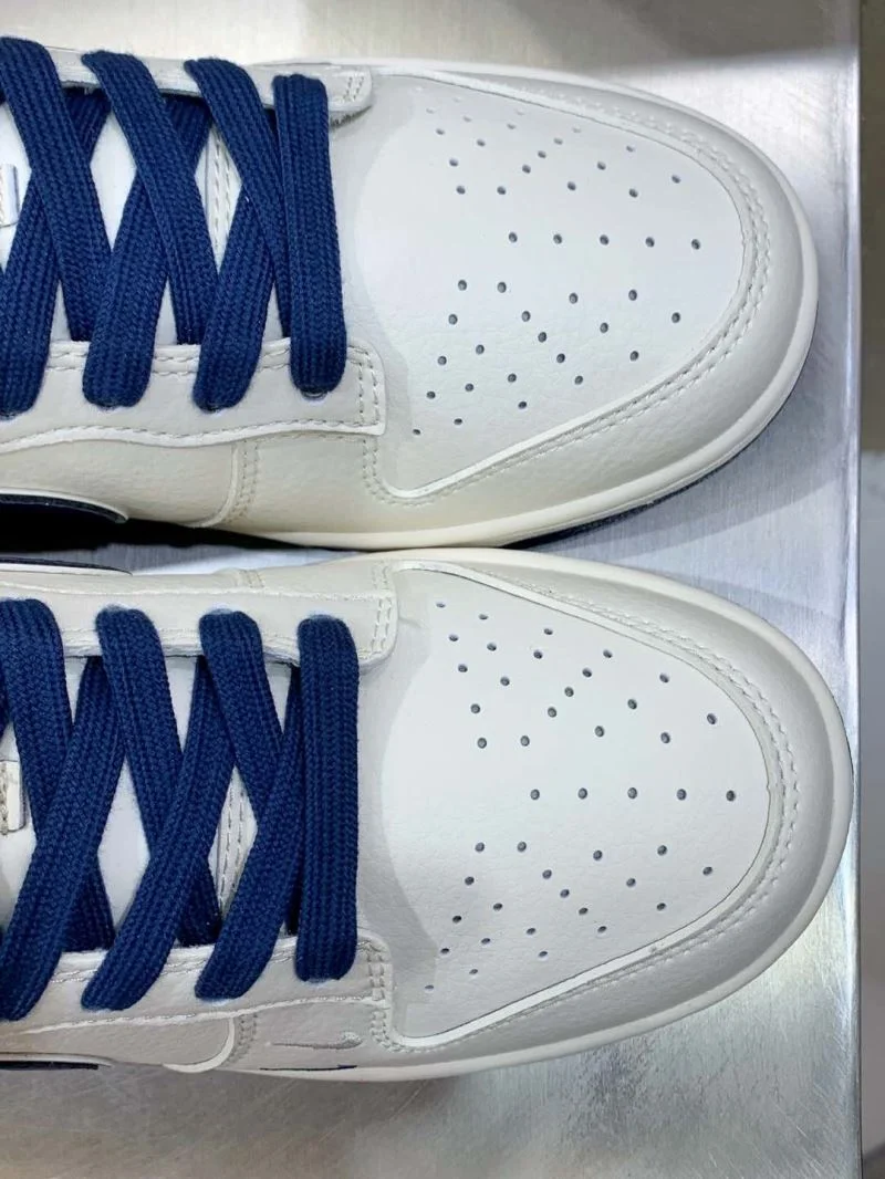 Perfect replica Nike Dunk Shoes