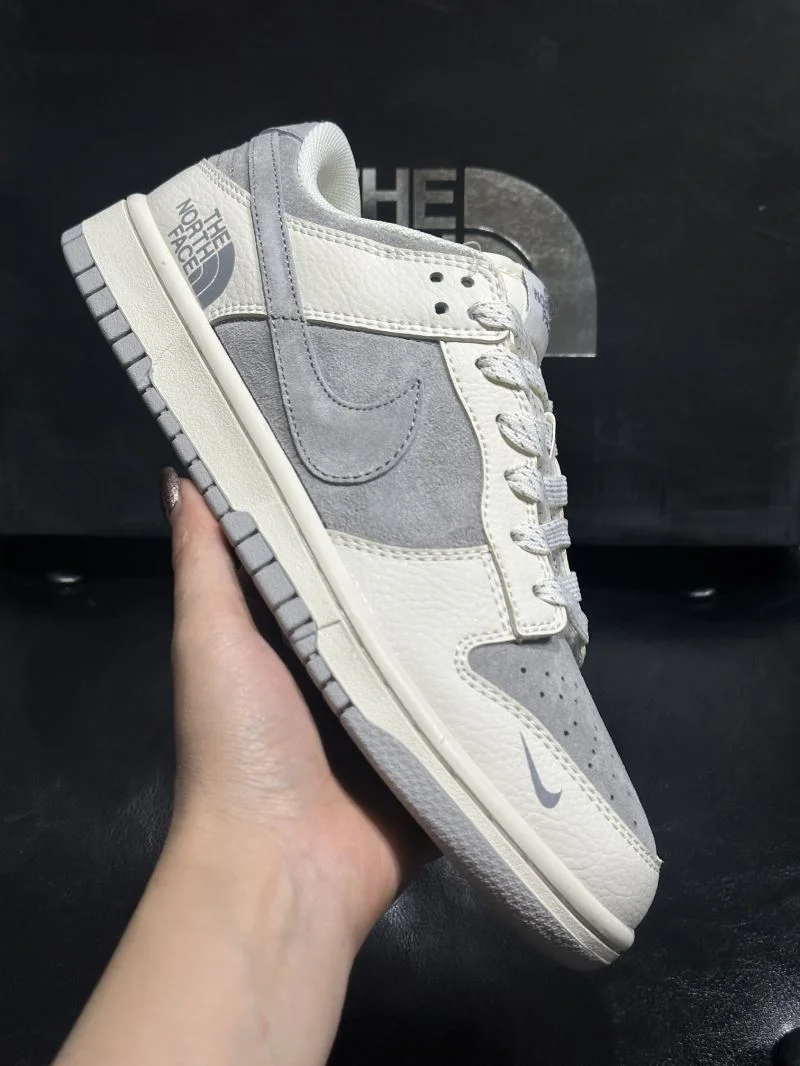 Indistinguishable Nike Dunk Shoes