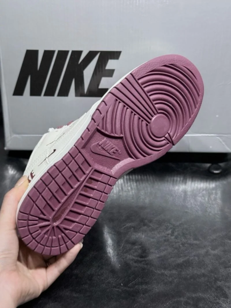 High accuracy Nike Dunk Shoes