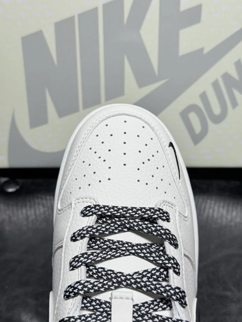 Bargain Nike Dunk Shoes