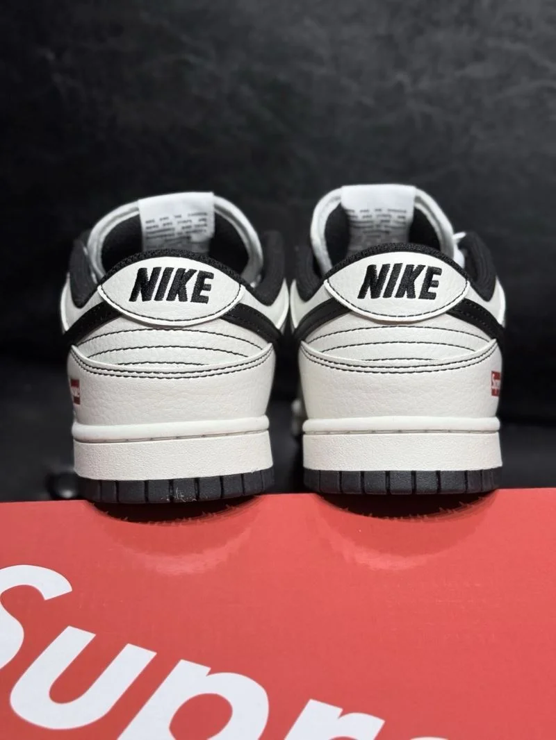Indistinguishable Nike Dunk Shoes