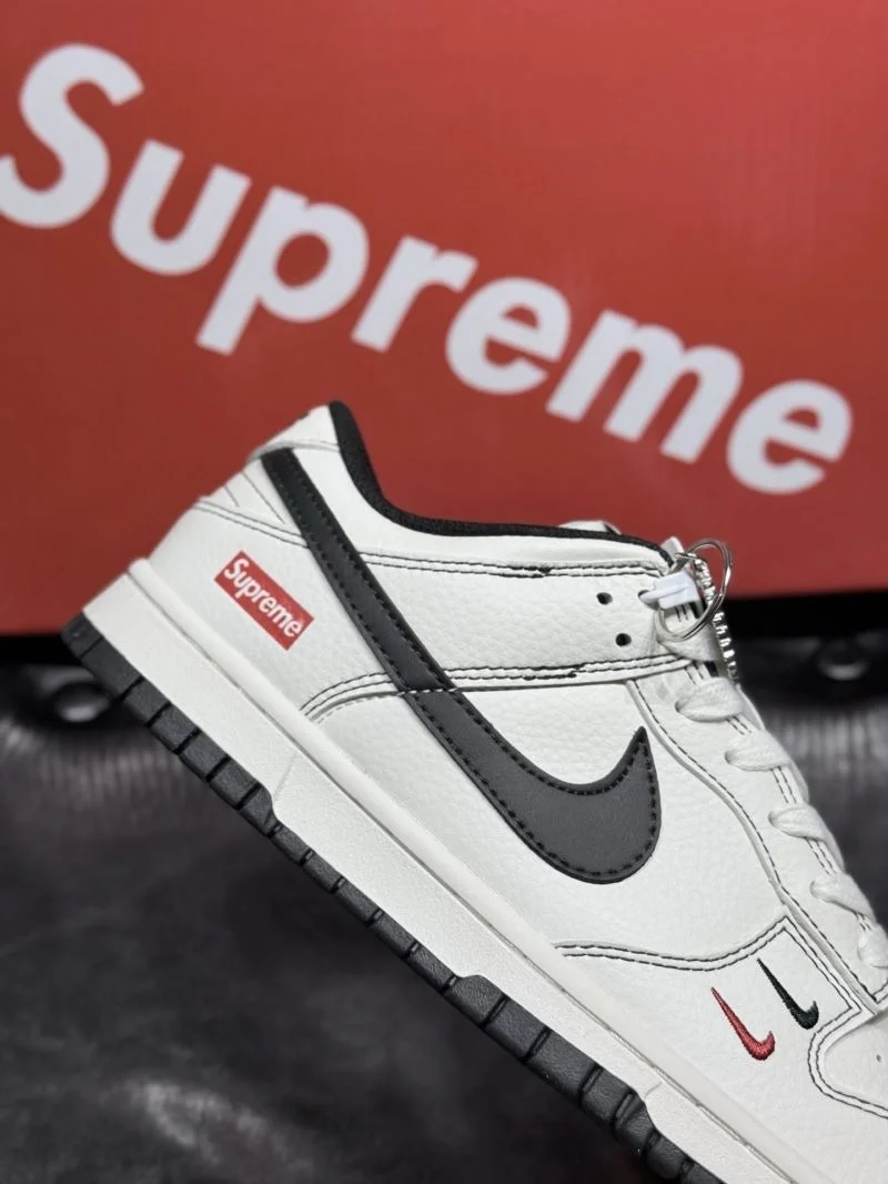 Indistinguishable Nike Dunk Shoes