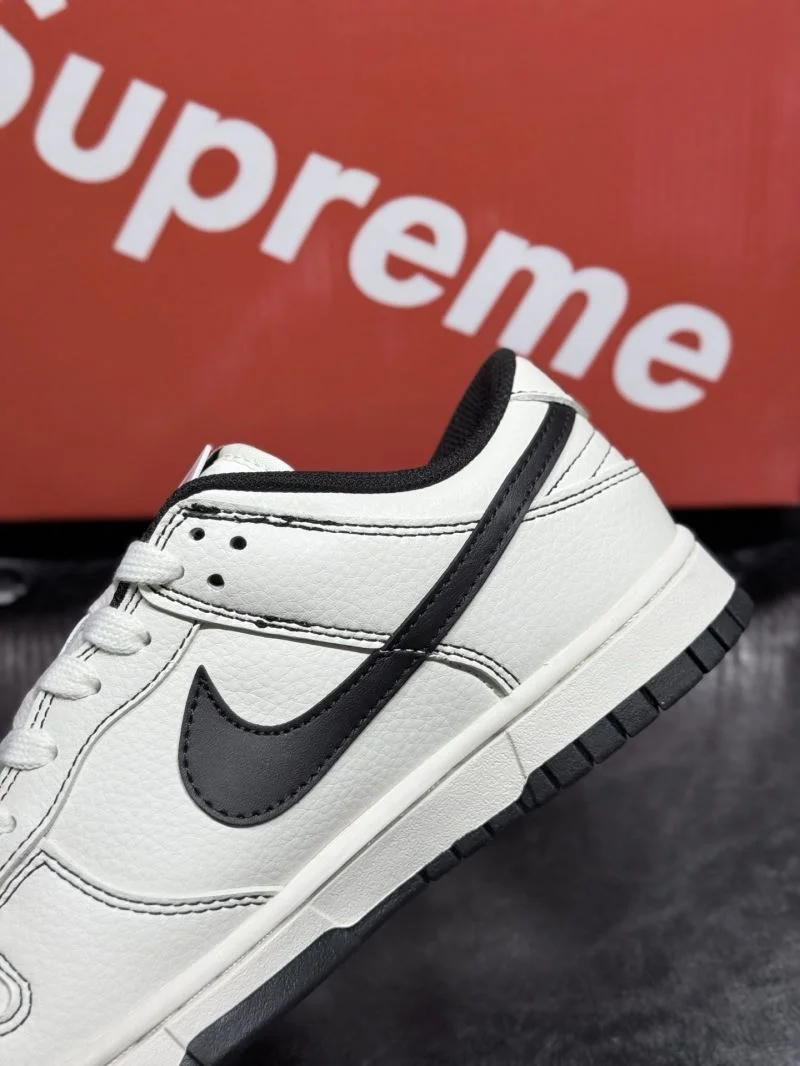 Indistinguishable Nike Dunk Shoes
