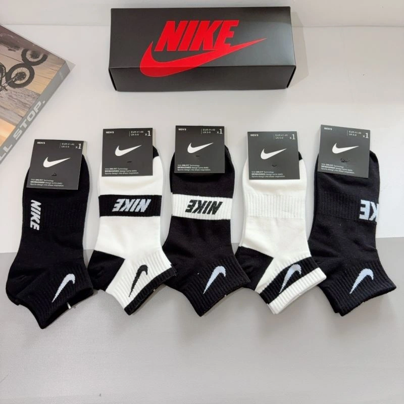 1:1 copy Nike Socks