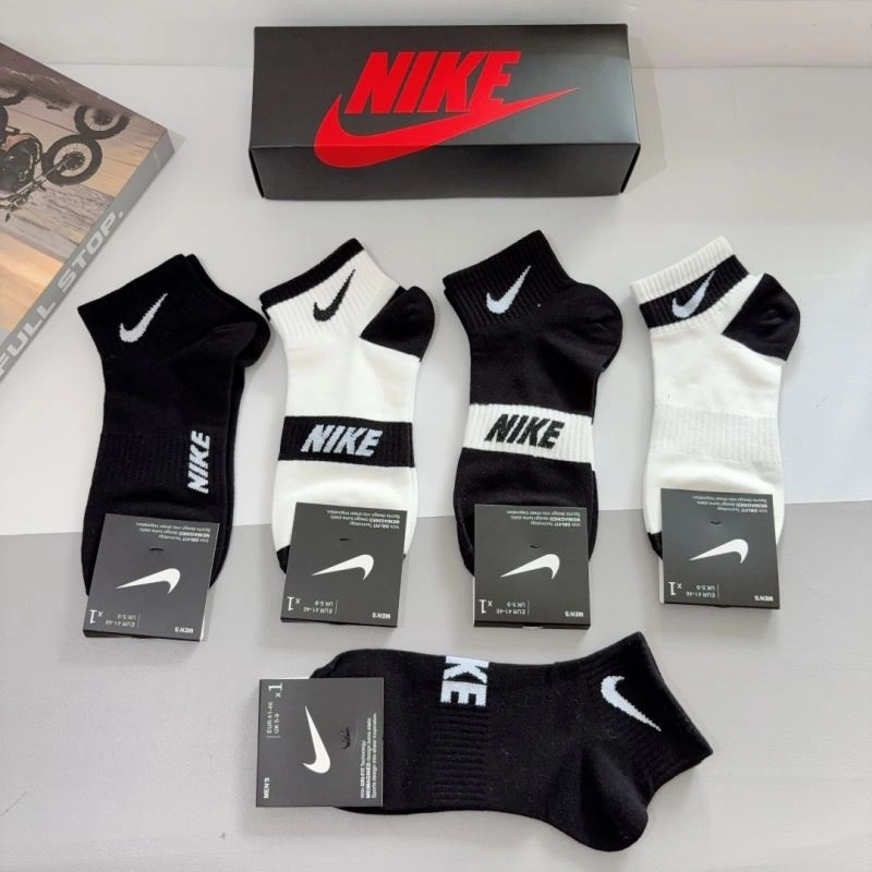 1:1 copy Nike Socks