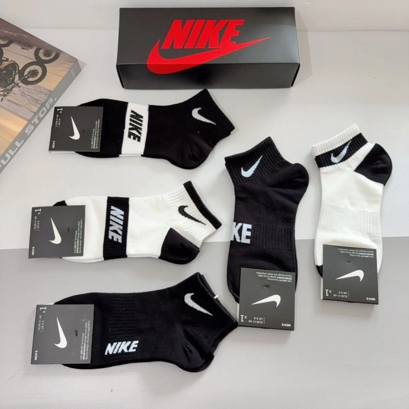 1:1 copy Nike Socks