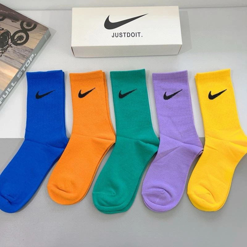 Economical Nike Socks