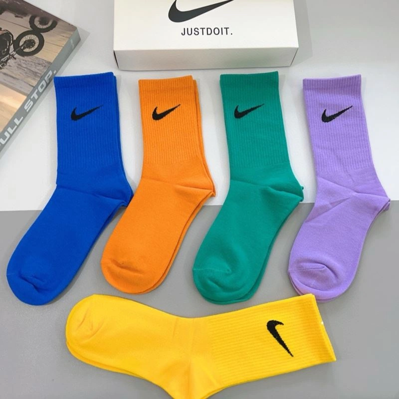 Economical Nike Socks