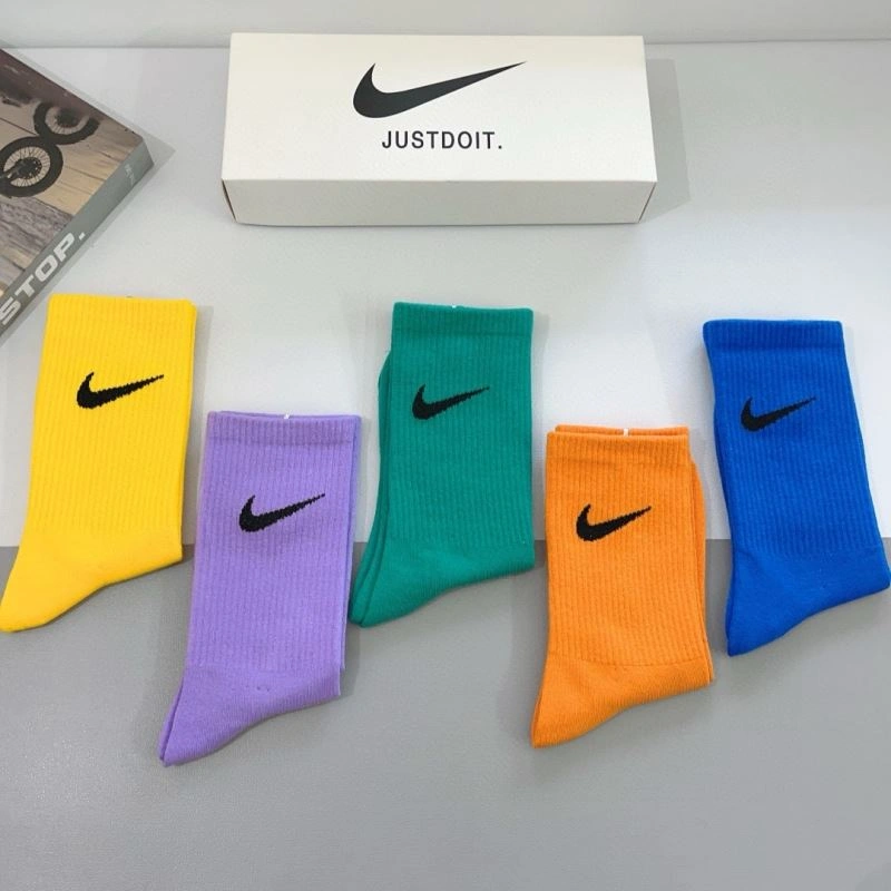 Economical Nike Socks