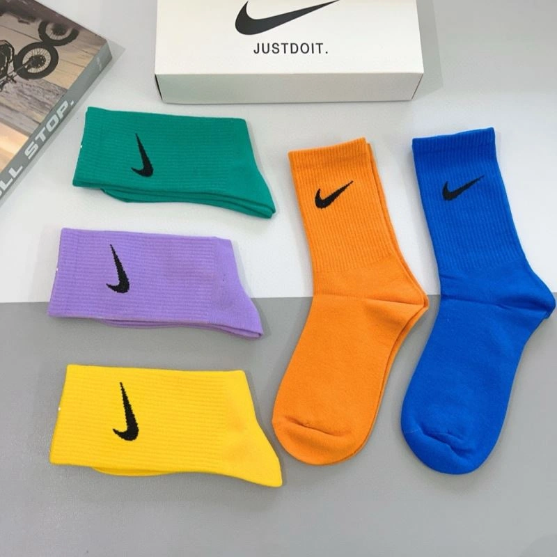 Economical Nike Socks
